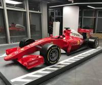 China Custom TOPDON F1 Racing Car Sculpture - Fiberglass & Resin Construction with Weather Resistant Coating for Motorsport Displays for sale