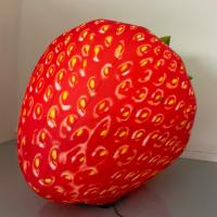 China Giant FRP Fruit Vegetable Sculpture Series Hyper Realistic Commercial Display Art for sale