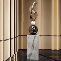 China Minimalist FRP Artwork Modernist Abstract Sculpture Elegant Fiberglass Centerpiece for sale