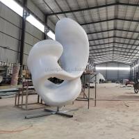 China Modern Abstract White Gold Resin Craft Sculpture Layered Curves For Luxury Home Lobby for sale