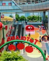China Custom Tomato-Themed Street Sculptures & Decor | Creative Mall/Open-Street Installation Factory for sale