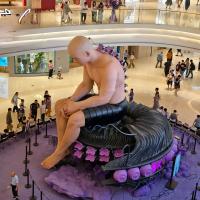 China Life-Size Modern Sitting Bald Man Wave Resin Sculpture-Eye-Catching Public Art UV Coating Customizable for Indoor/Outdoor for sale