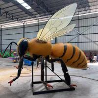 China Eye-Catching Giant Realistic Bee Sculpture - Hyper-Realistic Large Scale Insect Model for Outdoor Garden & Commercial Display for sale