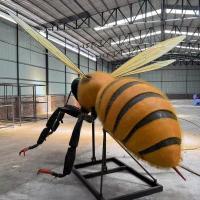 China Eye-Catching Giant Realistic Bee Sculpture - Hyper-Realistic Large Scale Insect Model for Outdoor Garden & Commercial Display for sale