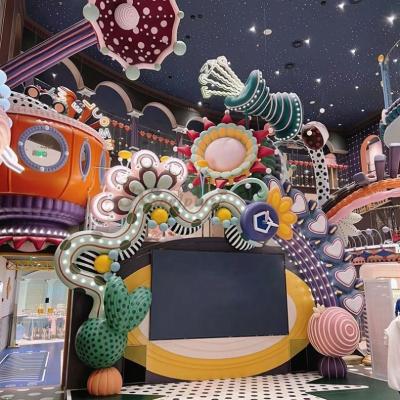 China Commercial Custom Resin Sculpture Fiberglass Fiberglass Cartoon  Colorful Arch Statue for sale