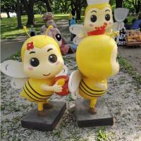China Cute Cartoon Bee Sculpture - Playful Fiberglass Honeybee Decor for Kids' Gardens & Nurseries for sale