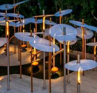 China Modern Outdoor Tree Sculptures Golden Branch With Disk Lights For Garden Pathway for sale