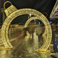 China High Quality Steel Acrylic LED Light Tunnel Motif Arch Sculpture Holiday Wedding Decor IP65 Rated Thanksgiving Christmas for sale