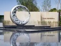 China Custom Geometric Stainless Steel Sculpture with Brush Technique Irregular Shape for Modern Art in Residential & Commercial Use for sale