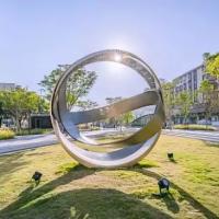 China Custom Stainless Steel Fountain Sculpture 316L Hoop Design for Luxury Real Estate and Architectural Outdoor Decorative Applications for sale