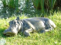 China Outdoor Park Decor Copper Metal Hippo Statue Sculpture Outdoor Bronze Animal Sculpture Metal Crafts for sale