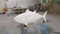 China Giant Realistic Tuna Fish Sculpture with Hand-Painted Weather-Resistant Finish and Customizable Options for sale