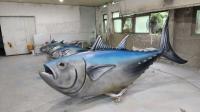 China Giant Realistic Tuna Fish Sculpture with Hand-Painted Weather-Resistant Finish and Customizable Options for sale