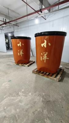 China Custom Logo High-Strength Fiberglass Resin Barrel Sculpture with Automotive-Grade Gloss Paint and Gold Foil Lettering for sale