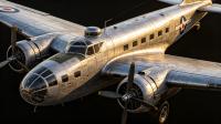 China Large Scale 304 Stainless Steel Aircraft Sculpture with 2m Height and Automotive Grade Paint for sale