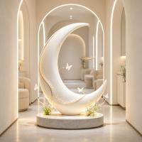 China Customized Beauty Sculpture with Fiberglass Material and Weather-Resistant Coating for Commercial Decor for sale