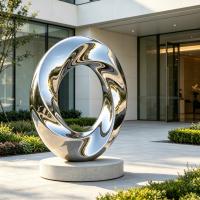 China Mirror Polished Customizable Weather-Resistant Twisted Loop Abstract Ring Sculpture for sale