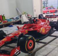 China Private Custom Fiberglass F1 Check-In Sculpture, Life Size Heat-Resistant Racing Art Installation for sale