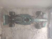 China Custom Wall-Mounted Fiberglass Formula 1 Model, Wear-Resistant Racing Sculpture for Gallery & Mall Decor for sale