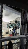 China Custom Wall-Mounted Fiberglass Formula 1 Model, Wear-Resistant Racing Sculpture for Gallery & Mall Decor for sale