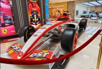 China High Temperature Resistant Fiberglass F1 Sculpture, Custom Outdoor Life Size Racing Model for Theme Park for sale