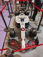 China Life Size Fiberglass Formula 1 Display Model, Customizable Full-Size Racing Car Sculpture for Mall & Exhibition for sale