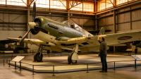 China Full Size Dynamic Aircraft Shape Stainless Steel Landscape Installation for Interactive Aviation Art for sale
