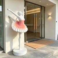 China Life Size Fiberglass Ballerina Sculpture with Gradient Tutu Skirt and Automotive Grade Paint for sale