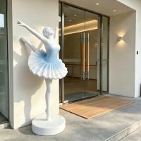 China Life Size Fiberglass Ballerina Sculpture with Gradient Tutu Skirt and Automotive Grade Paint for sale