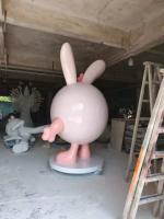 China Customizable Weather Resistant Fiberglass Bunny Sculpture with IP65 Waterproof for Outdoor Display for sale