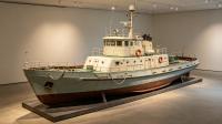 China Giant Custom Fiberglass Vessel Model with Stainless Steel Internal Frame and High Density Reinforced Fiberglass for Dynamic Sculpture for sale