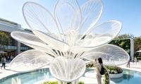 China Interactive Giant Blooming Flower Art Installation with RGB DMX 512 Lighting and Automotive Grade Paint for sale