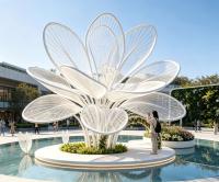 China Interactive Giant Blooming Flower Art Installation with RGB DMX 512 Lighting and Automotive Grade Paint for sale