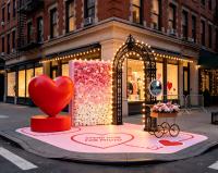 China Customizable Weather-Resistant Valentine's Day Photo Spot with Modular Love Theme Decor for Outdoor Use for sale