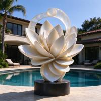 China Large Cream Lotus Flower Outdoor Sculpture with Fiberglass Composite Material and Weather-Resistant Coating Customizable Height for sale