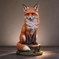 China Hand-Painted Weather Resistant Fox Sculpture and Fox Statue with Custom Size for Indoor Outdoor Garden Decoration for sale