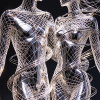 China Customized Artistic Wireframe Sculpture and Couple Statue in 304 Stainless Steel for Modern Urban Spaces for sale