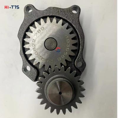 China 10 Piece Excavator Component Accessories Oil Pump PC300-8 for sale