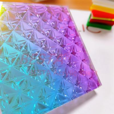 China Custom Iridescent Acrylic Sheets 1220x2440mm with 93% Light Transmission for Wedding Decorations for sale