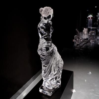 China Modern Acrylic Art Sculptures with Smooth Finish - Abstract Tabletop Decor for Indoor Spaces for sale
