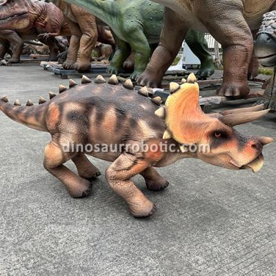 China Silicone Realistic Dinosaur Robot Triceratops Robot Dinosaur Customizable for sale