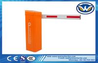 China Remote Control Car Park Barriers 100m Distance 0.9s-6s Operation Speed for sale