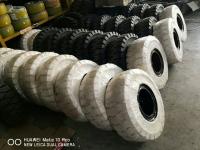 China Solid Forklift Tires 10 - 28 Forklift Spare Parts Low Speeding High Pressure Performance for sale