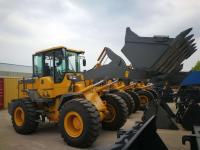 China 1.2 / 1.4 Ton EPA Backhoe Wheel Loader Mini Wheel Skid Steer With 4 Yanmar Engine for sale