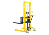 China 1.5 Ton Capacity Manual Pallet Stacker For Short Distance Transportation for sale