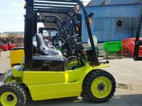 China 2 Stages / 3 Stages 4T Electric Forklift Truck Full AC Power With Side Shifter for sale