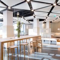 China Fashion Soundproof Triangular Clip In Ceiling Perfect Shape 1.1mm Thickness for sale