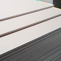 China Soundproof 1220x2440mm Plasterboard Gypsum Board Size Customized for sale