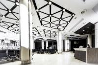 China 1000x1000x1000mm Triangular Clip In Ceiling For Metro Station for sale