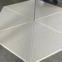 China 1000x1000x1000mm Triangular Clip In Ceiling For Metro Station for sale